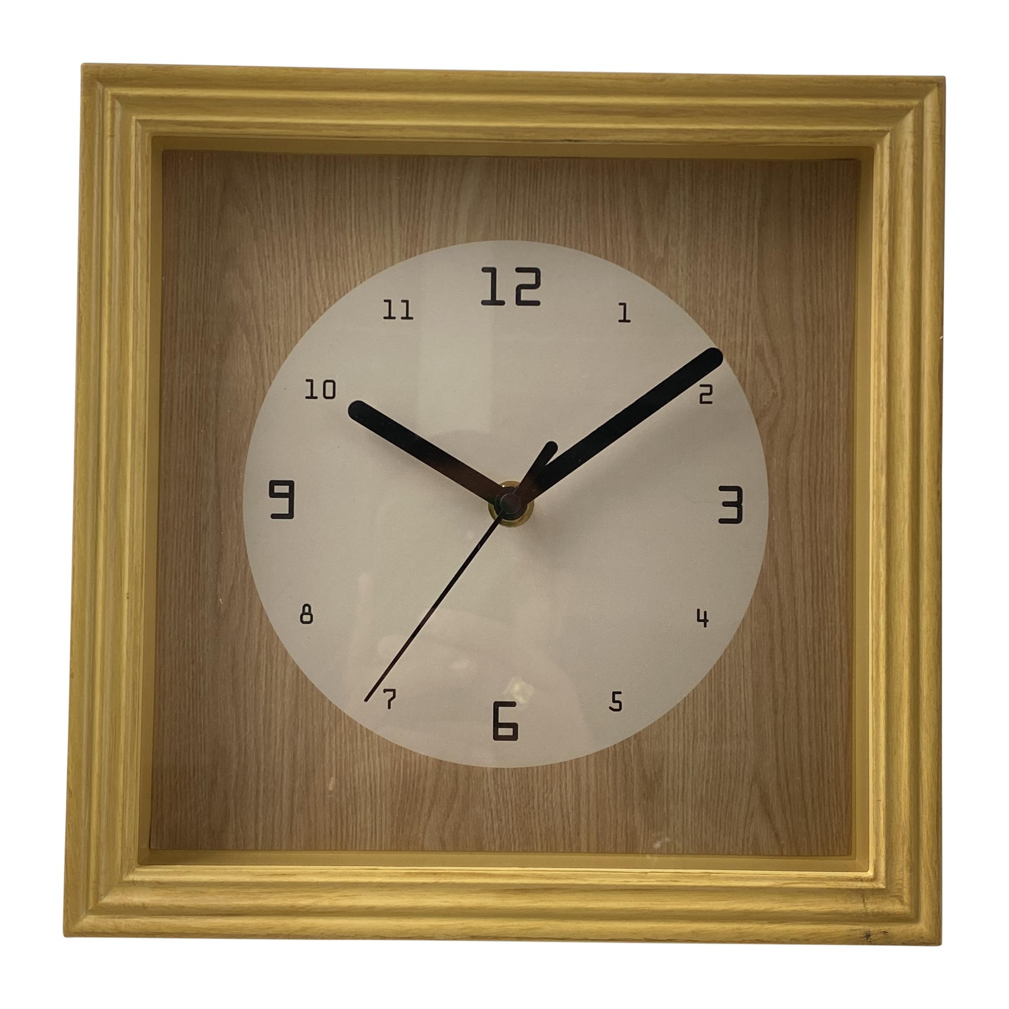 CLOCK D/WALL A/BAT1 24.3X5X24 - Noritex